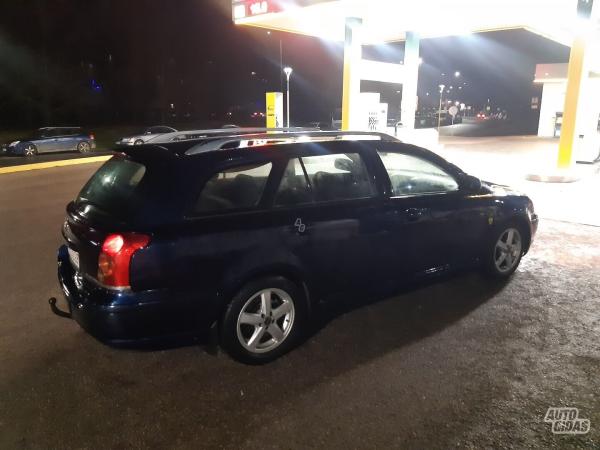 Blue Toyota Avensis 2005 in Kaunas, with an engine capacity of 2.00 L and mileage of 290 thousand km for 1000 €, photo 9 on AUTOMOTO.COM.LV