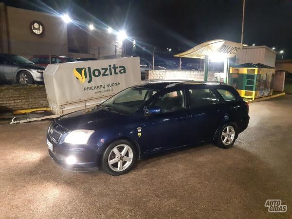Zils Toyota Avensis 2005 Kauņa, ar dzinēja tilpumu 2.00 L un nobraukumu 290 tūkst. km par 1000 €, foto 2 vietnē AUTOMOTO.COM.LV