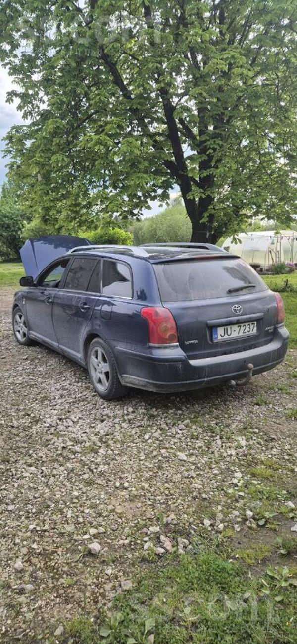 Blue Toyota Avensis 2005 in Jelgava, with an engine capacity of 2.20 L and mileage of 346 thousand km for 500 €, photo 6 on AUTOMOTO.COM.LV
