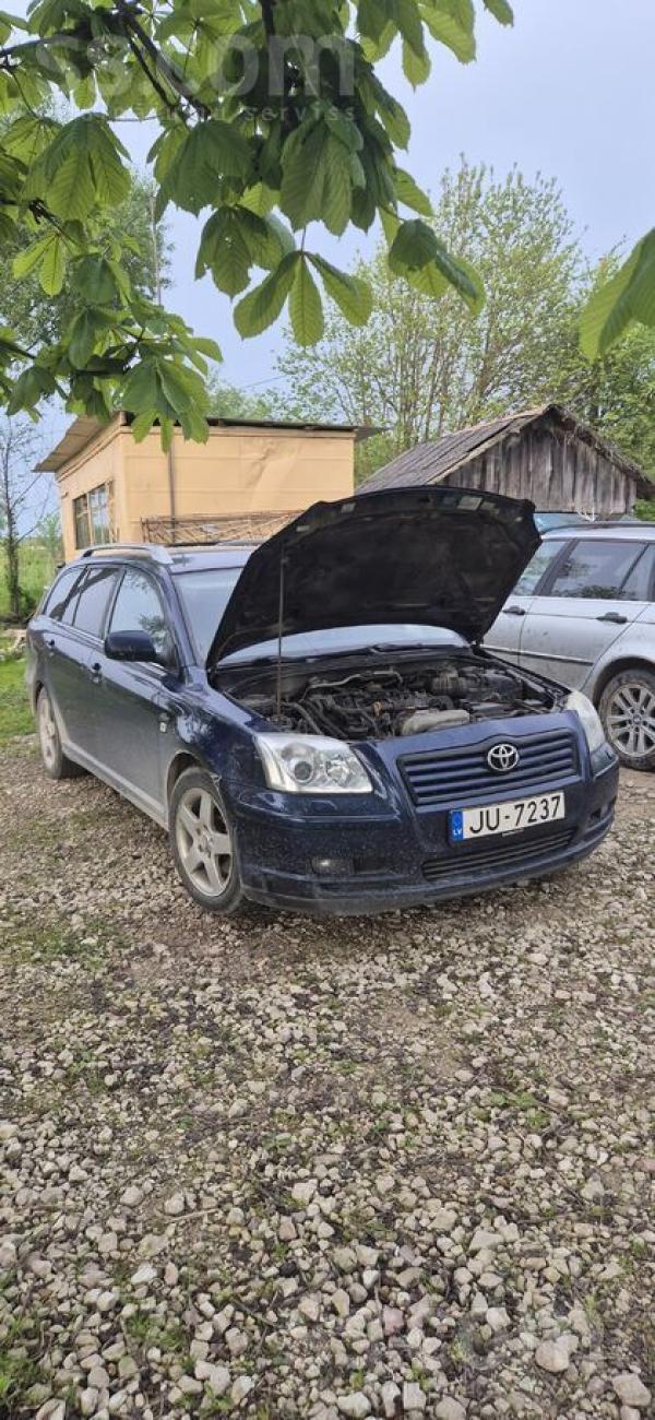 Blue Toyota Avensis 2005 in Jelgava, with an engine capacity of 2.20 L and mileage of 346 thousand km for 500 €, photo 8 on AUTOMOTO.COM.LV