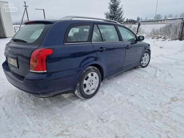 Blue Toyota Avensis 2005 in Anyksciai, with an engine capacity of 2.00 L and mileage of 315 thousand km for 1790 €, photo 4 on AUTOMOTO.COM.LV