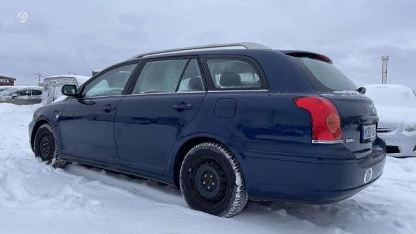 Blue Toyota Avensis 2005 in Vilnius, with an engine capacity of 1.79 L and mileage of 190 thousand km for 2490 €, photo 3 on AUTOMOTO.COM.LV