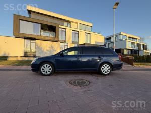 Zils Toyota Avensis 2005 Rīga, ar dzinēja tilpumu 1.80 L un nobraukumu 320 tūkst. km par 1400 €, foto 4 vietnē AUTOMOTO.COM.LV