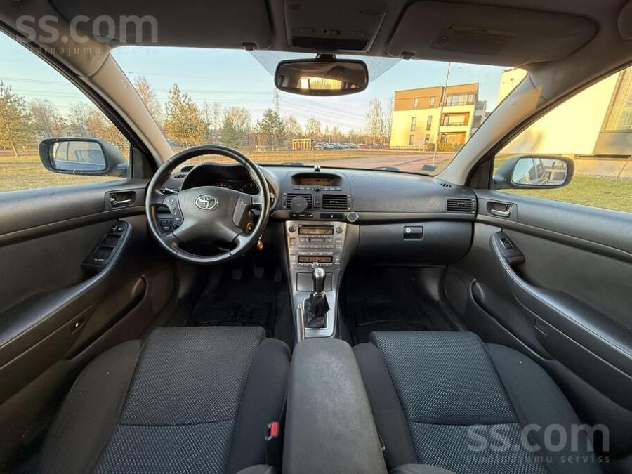Zils Toyota Avensis 2005 Rīga, ar dzinēja tilpumu 1.80 L un nobraukumu 320 tūkst. km par 1400 €, foto 12 vietnē AUTOMOTO.COM.LV