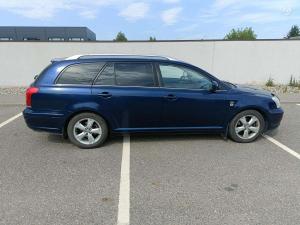 Zils Toyota Avensis 2005 Kauņa, ar dzinēja tilpumu 2.00 L un nobraukumu 261 tūkst. km par 2750 €, foto 4 vietnē AUTOMOTO.COM.LV