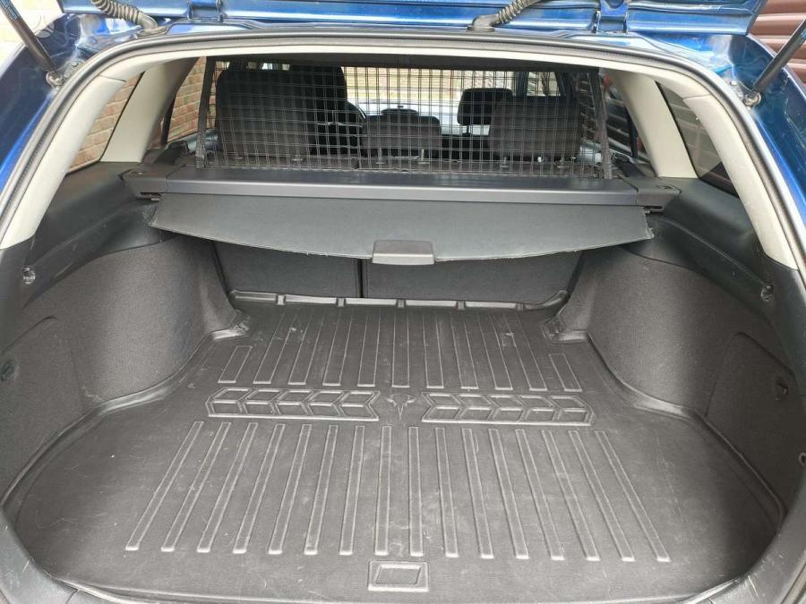 Zils Toyota Avensis 2005 Kauņa, ar dzinēja tilpumu 2.00 L un nobraukumu 261 tūkst. km par 2750 €, foto 11 vietnē AUTOMOTO.COM.LV