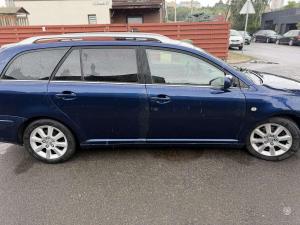 Zils Toyota Avensis 2005 Kauņa, ar dzinēja tilpumu 2.23 L un nobraukumu 270 tūkst. km par 1250 €, foto 6 vietnē AUTOMOTO.COM.LV