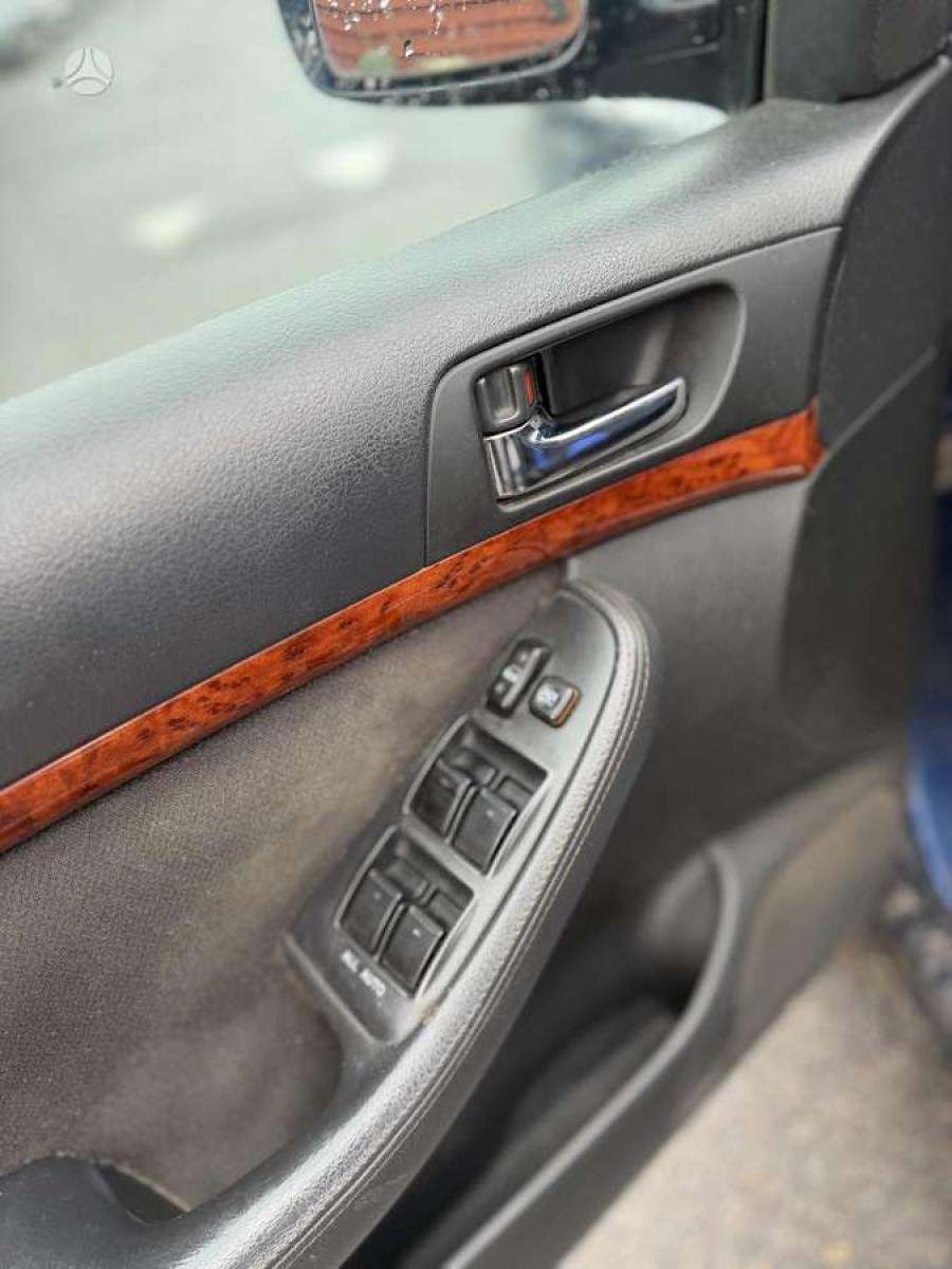 Zils Toyota Avensis 2005 Kauņa, ar dzinēja tilpumu 2.23 L un nobraukumu 270 tūkst. km par 1250 €, foto 14 vietnē AUTOMOTO.COM.LV