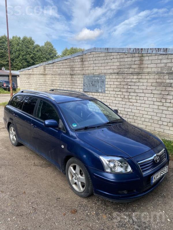 Zils Toyota Avensis 2005 Rīga, ar dzinēja tilpumu 2.20 L un nobraukumu 289 tūkst. km par 1600 €, foto 1 vietnē AUTOMOTO.COM.LV