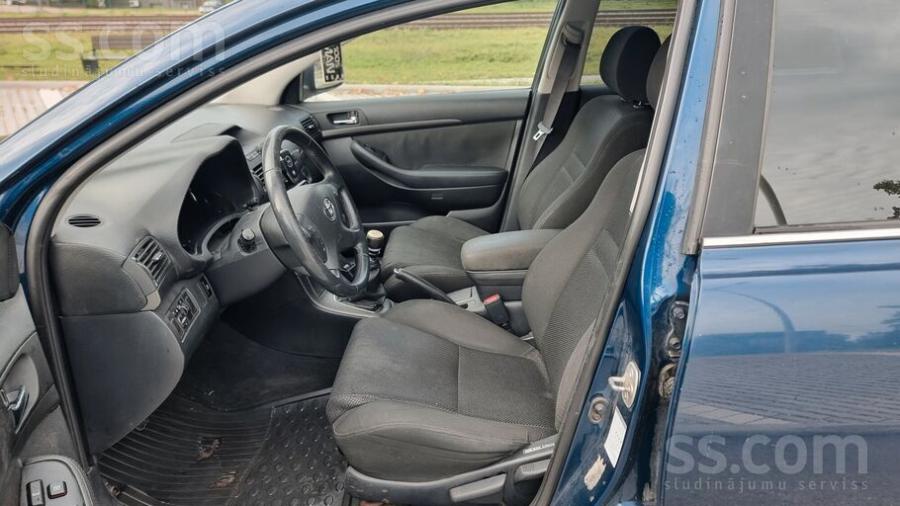 Blue Toyota Avensis 2005 in Cesis, with an engine capacity of 2.20 L and mileage of 293 thousand km for 1650 €, photo 14 on AUTOMOTO.COM.LV