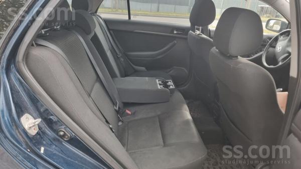 Zils Toyota Avensis 2005 Cēsis, ar dzinēja tilpumu 2.20 L un nobraukumu 293 tūkst. km par 1650 €, foto 10 vietnē AUTOMOTO.COM.LV