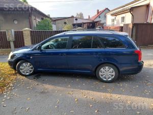 Blue Toyota Avensis 2005 in Liepaja, with an engine capacity of 2.00 L and mileage of 326 thousand km for 1270 €, photo 6 on AUTOMOTO.COM.LV