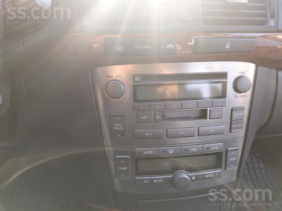 Blue Toyota Avensis 2005 in Liepaja, with an engine capacity of 2.00 L and mileage of 326 thousand km for 1270 €, photo 14 on AUTOMOTO.COM.LV