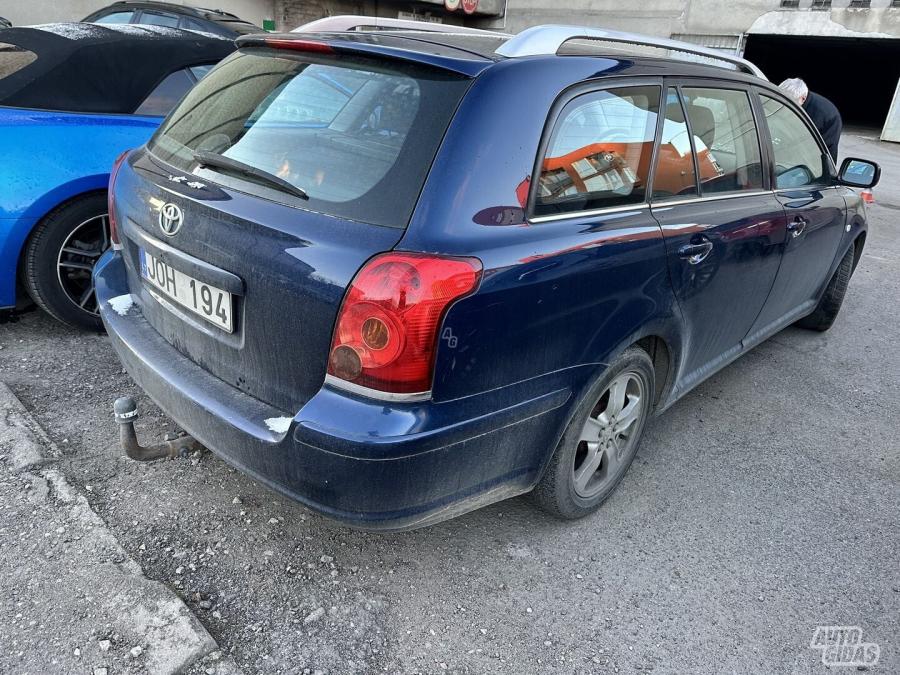 Zils Toyota Avensis 2006 Viļņa, ar dzinēja tilpumu 1.80 L un nobraukumu 156 tūkst. km par 1150 €, foto 4 vietnē AUTOMOTO.COM.LV