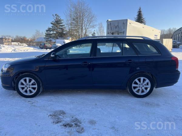 Blue Toyota Avensis 2006 in Rezekne, with an engine capacity of 2.00 L and mileage of 400 thousand km for 3150 €, photo 4 on AUTOMOTO.COM.LV