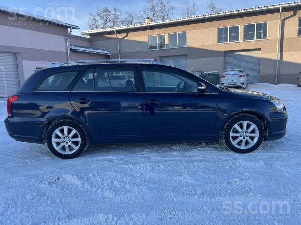 Blue Toyota Avensis 2006 in Rezekne, with an engine capacity of 2.00 L and mileage of 400 thousand km for 3150 €, photo 5 on AUTOMOTO.COM.LV