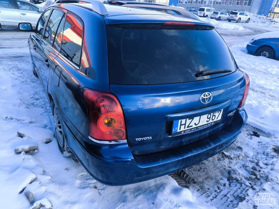Zils Toyota Avensis 2006 Kauņa, ar dzinēja tilpumu 2.00 L un nobraukumu 390 tūkst. km par 1350 €, foto 7 vietnē AUTOMOTO.COM.LV