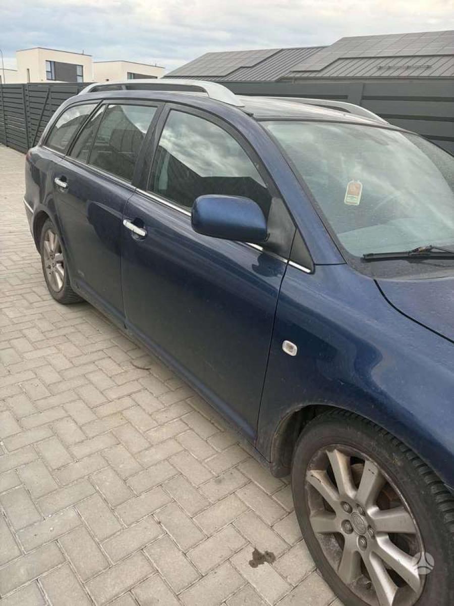 Синий Тойота Авенсис 2006 в Вильнюс, объемом двигателя 2.00 л и пробегом 398 тыс. км за 1300 €, фото 6 на AUTOMOTO.COM.LV
