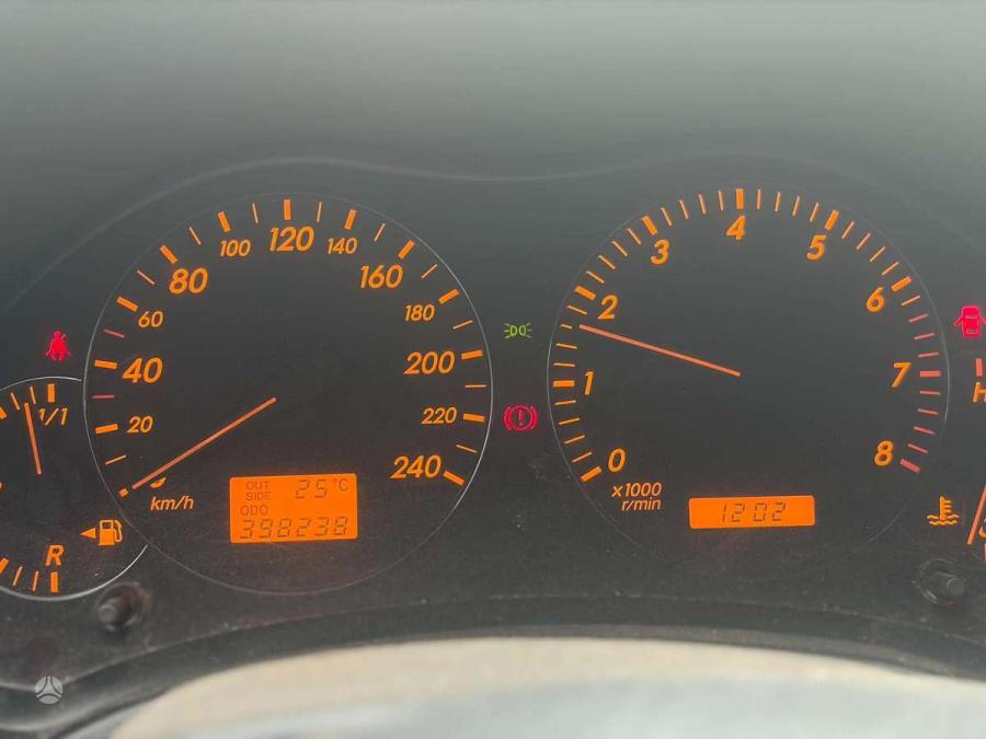 Синий Тойота Авенсис 2006 в Вильнюс, объемом двигателя 2.00 л и пробегом 398 тыс. км за 1300 €, фото 7 на AUTOMOTO.COM.LV