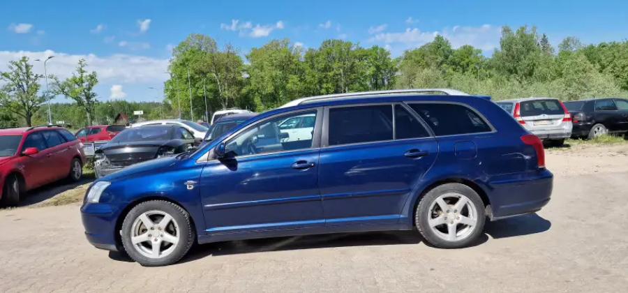 Синий Тойота Авенсис 2006 в Валмиера, объемом двигателя 2.20 л и пробегом 405 тыс. км за 1150 €, фото 6 на AUTOMOTO.COM.LV