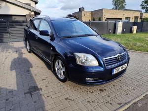 Zils Toyota Avensis 2006 Kauņa, ar dzinēja tilpumu 2.00 L un nobraukumu 188 tūkst. km par 2800 €, foto  vietnē AUTOMOTO.COM.LV
