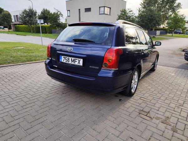 Blue Toyota Avensis 2006 in Kaunas, with an engine capacity of 2.00 L and mileage of 188 thousand km for 2800 €, photo 3 on AUTOMOTO.COM.LV
