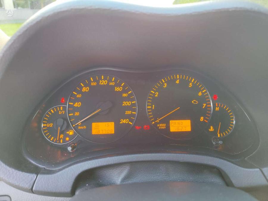 Синий Тойота Авенсис 2006 в Каунас, объемом двигателя 2.00 л и пробегом 188 тыс. км за 2800 €, фото 9 на AUTOMOTO.COM.LV