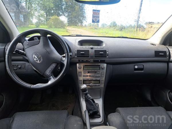 Blue Toyota Avensis 2006 in Aizkraukle, with an engine capacity of 2.20 L and mileage of 490 thousand km for 1200 €, photo 2 on AUTOMOTO.COM.LV