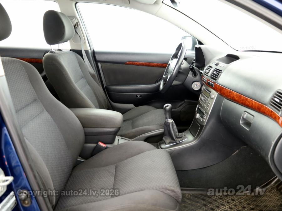 Zils Toyota Avensis 2006 Tallina, ar dzinēja tilpumu 2.00 L un nobraukumu 385 tūkst. km par 999 €, foto 7 vietnē AUTOMOTO.COM.LV