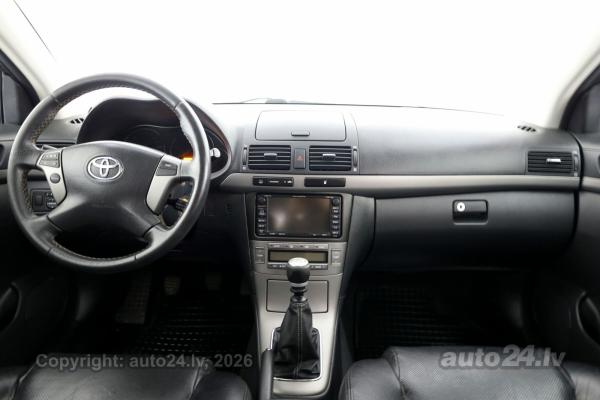 Zils Toyota Avensis 2007 Tallina, ar dzinēja tilpumu 2.20 L un nobraukumu 299 tūkst. km par 1499 €, foto 5 vietnē AUTOMOTO.COM.LV