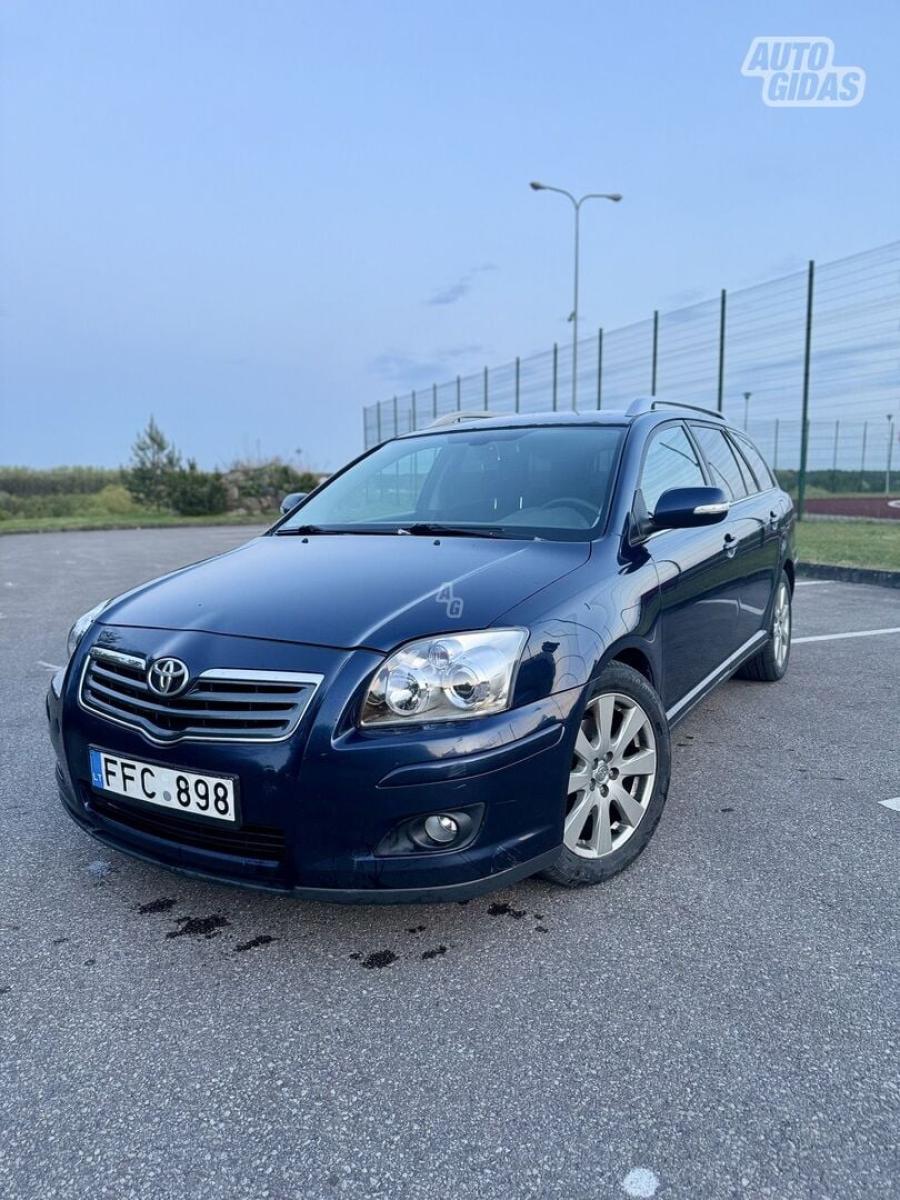 Blue Toyota Avensis 2007 in Ukmerge, with an engine capacity of 2.00 L and mileage of 326 thousand km for 1750 €, photo 1 on AUTOMOTO.COM.LV