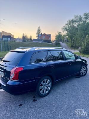 Blue Toyota Avensis 2007 in Ukmerge, with an engine capacity of 2.00 L and mileage of 326 thousand km for 1750 €, photo 5 on AUTOMOTO.COM.LV