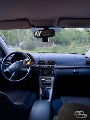 Blue Toyota Avensis 2007 in Ukmerge, with an engine capacity of 2.00 L and mileage of 326 thousand km for 1750 €, photo 7 on AUTOMOTO.COM.LV