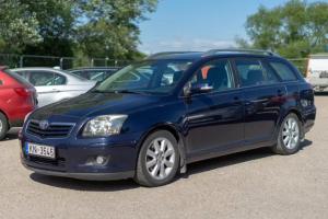 Zils Toyota Avensis 2007 Liepāja, ar dzinēja tilpumu 2.00 L un nobraukumu 382 tūkst. km par 2850 €, foto  vietnē AUTOMOTO.COM.LV