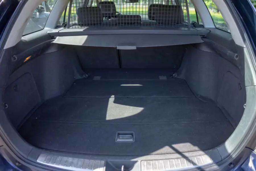 Zils Toyota Avensis 2007 Liepāja, ar dzinēja tilpumu 2.00 L un nobraukumu 382 tūkst. km par 2850 €, foto 11 vietnē AUTOMOTO.COM.LV