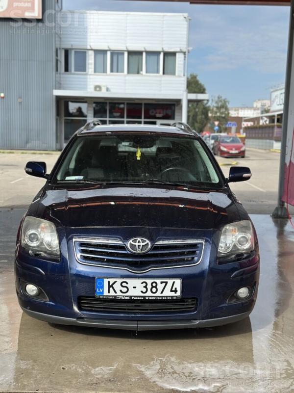 Zils Toyota Avensis 2007 Rīga, ar dzinēja tilpumu 2.00 L un nobraukumu 261 tūkst. km par 2700 €, foto 2 vietnē AUTOMOTO.COM.LV
