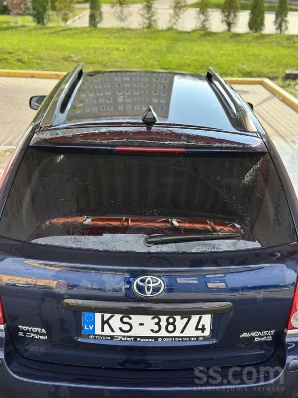 Zils Toyota Avensis 2007 Rīga, ar dzinēja tilpumu 2.00 L un nobraukumu 261 tūkst. km par 2700 €, foto 6 vietnē AUTOMOTO.COM.LV
