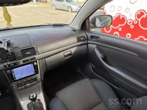 Zils Toyota Avensis 2007 Rīga, ar dzinēja tilpumu 2.00 L un nobraukumu 261 tūkst. km par 2700 €, foto 14 vietnē AUTOMOTO.COM.LV