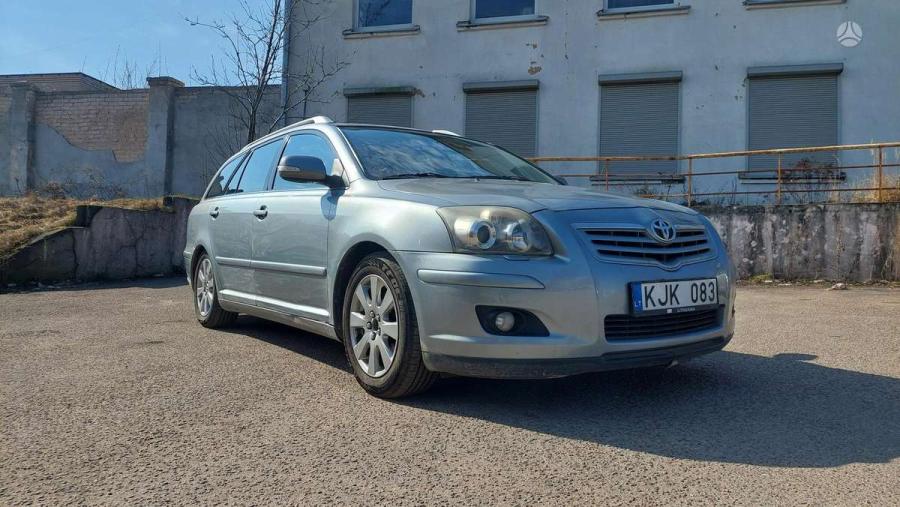 Zils Toyota Avensis 2007 Viļņa, ar dzinēja tilpumu 1.79 L un nobraukumu 270 tūkst. km par 2500 €, foto 1 vietnē AUTOMOTO.COM.LV