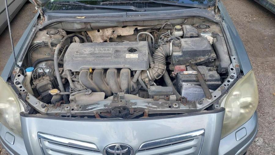 Zils Toyota Avensis 2007 Viļņa, ar dzinēja tilpumu 1.79 L un nobraukumu 270 tūkst. km par 2500 €, foto 5 vietnē AUTOMOTO.COM.LV