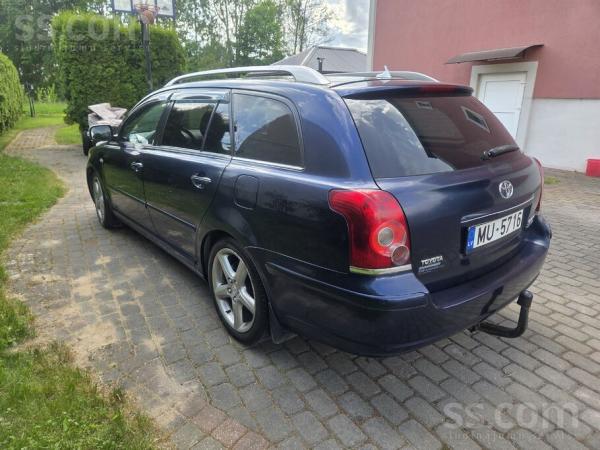 Toyota Avensis 2007 Rīga vietnē Zils Toyota Avensis 2007 Rīga, ar dzinēja tilpumu 2.20 L un nobraukumu 291 tūkst. km par 1900 €, foto 4 vietnē AUTOMOTO.COM.LV