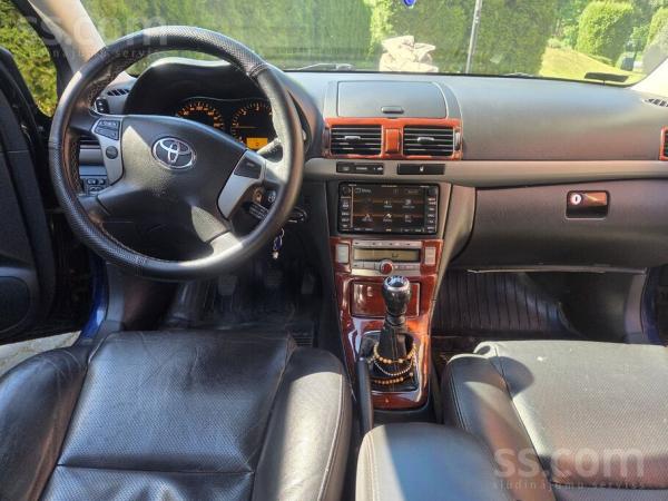 Toyota Avensis 2007 Rīga vietnē Zils Toyota Avensis 2007 Rīga, ar dzinēja tilpumu 2.20 L un nobraukumu 291 tūkst. km par 1900 €, foto 9 vietnē AUTOMOTO.COM.LV