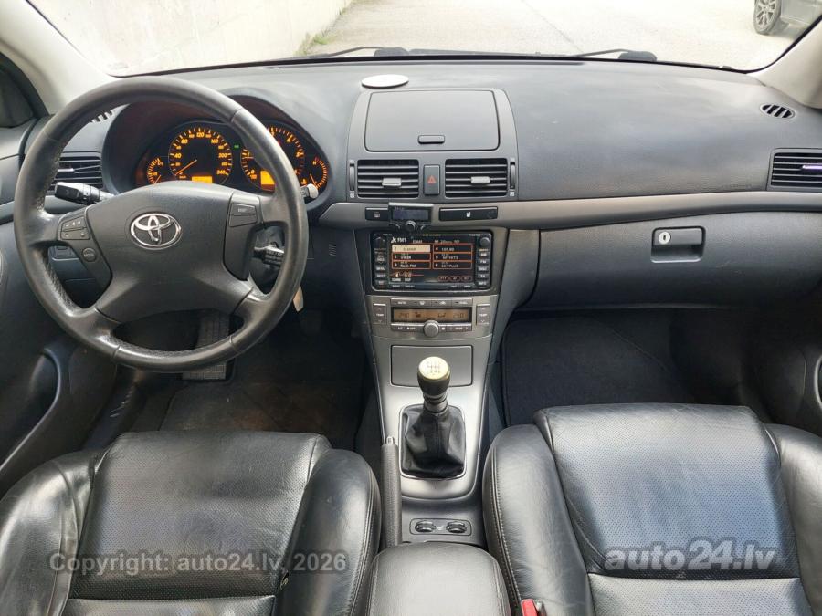 Zils Toyota Avensis 2007 Tartu, ar dzinēja tilpumu 2.00 L un nobraukumu 380 tūkst. km par 2700 €, foto 9 vietnē AUTOMOTO.COM.LV