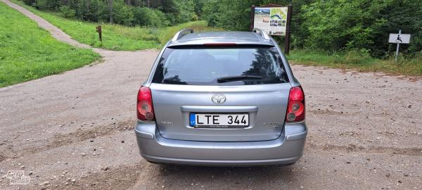 Blue Toyota Avensis 2008 in Druskininkai, with an engine capacity of 2.00 L and mileage of 380 thousand km for 1500 €, photo 8 on AUTOMOTO.COM.LV