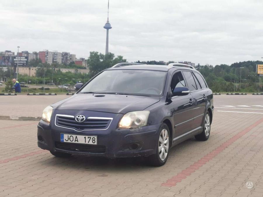 Zils Toyota Avensis 2008 Viļņa, ar dzinēja tilpumu 2.00 L un nobraukumu 400 tūkst. km par 900 €, foto 5 vietnē AUTOMOTO.COM.LV