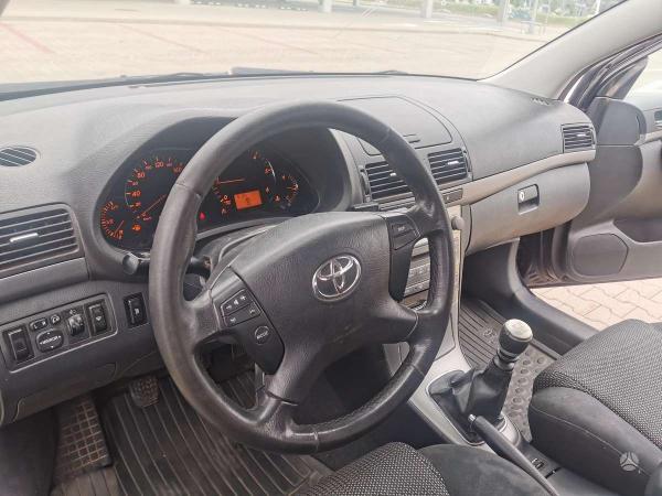 Blue Toyota Avensis 2008 in Vilnius, with an engine capacity of 2.00 L and mileage of 400 thousand km for 900 €, photo 8 on AUTOMOTO.COM.LV