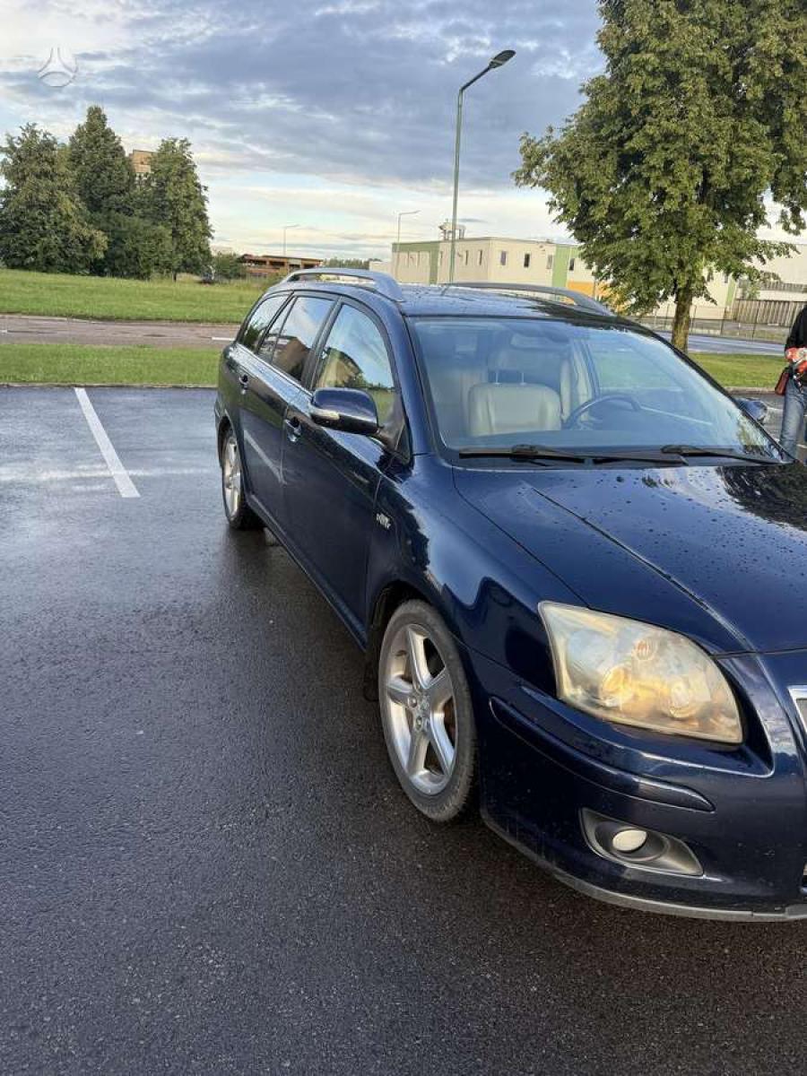 Синий Тойота Авенсис 2008 в Алитус, объемом двигателя 2.23 л и пробегом 311 тыс. км за 2600 €, фото 4 на AUTOMOTO.COM.LV