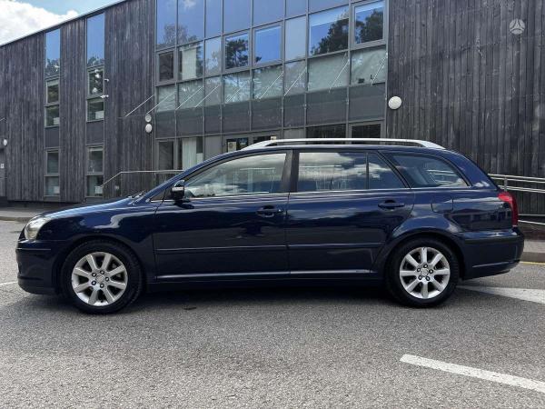Zils Toyota Avensis 2008 Utena, ar dzinēja tilpumu 2.23 L un nobraukumu 340 tūkst. km par 1799 €, foto 5 vietnē AUTOMOTO.COM.LV