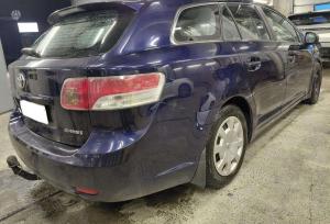 Blue Toyota Avensis 2009 in Klaipeda, with an engine capacity of 1.80 L and mileage of 221 thousand km for 3200 €, photo 5 on AUTOMOTO.COM.LV
