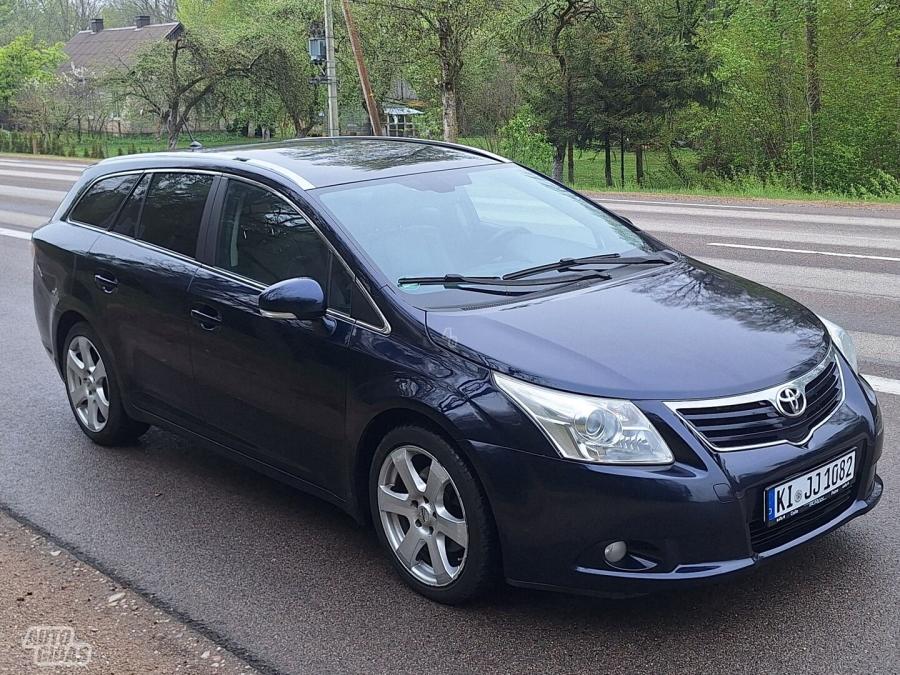 Синий Тойота Авенсис 2009 в Мажейкяй, объемом двигателя 2.20 л и пробегом 292 тыс. км за 3550 €, фото 1 на AUTOMOTO.COM.LV